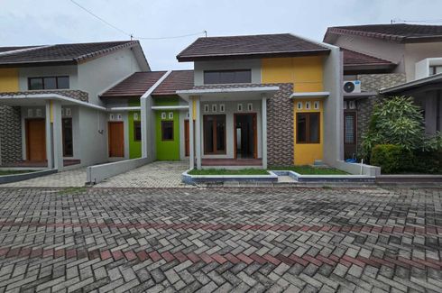 3 Bedrooms House in Madegondo, Central Java RP 1.5 billion | Dot Property
