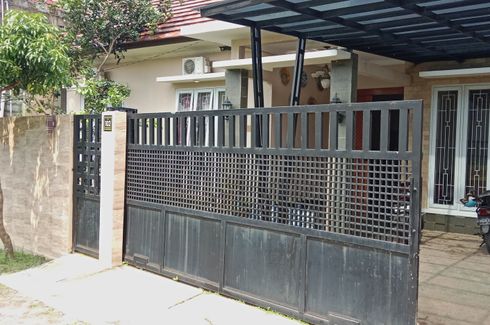 3 Bedrooms House in Sukmajaya, West Java RP 2.2 billion | Dot Property