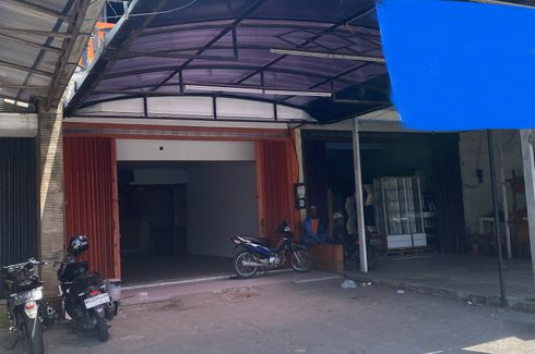 Retail Space in Lowokwaru, East Java RP 120,000,000 | Dot Property
