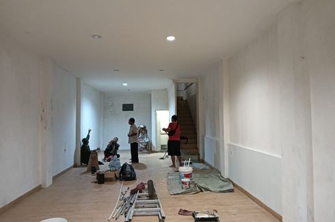 Retail Space in Sukmajaya, West Java RP 74,990,000 | Dot Property