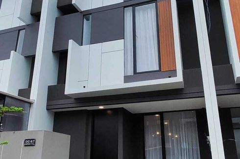 3 Bedrooms House in Keputih, East Java RP 1.182 billion | Dot Property