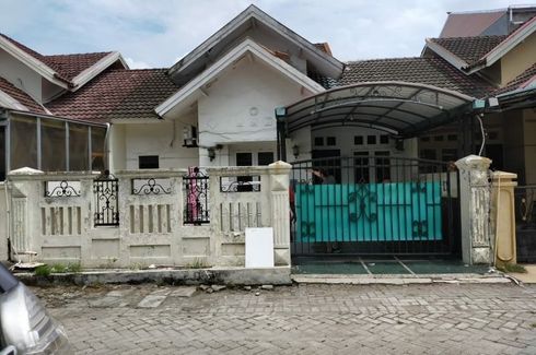 Villa Komplek Cemara Asri Medan 📌 Villa Disewa di Sumatera Utara | Dot ...