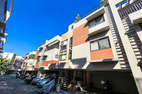 Pleasing 5- Storey Pre-owned Townhouse for sale at Valencia, Quezon ...