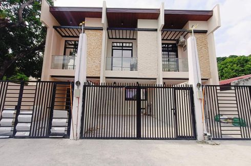 Triplex Unit House and Lot for Sale in UPS 5 Paranaque-MD 📌 House for ...