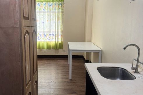 For Rent Studio Semi furnished condo unit Sta Ana near Pedro Gil 📌 ...