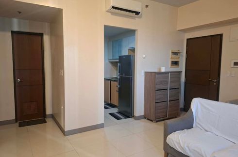 Rush Sale 2BR Condo with Parking in One Uptown Residence BGC 🔥 📌 Condo ...