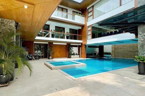 Modern House for Sale with Swimming Pool inside the posh Forbes Park ...
