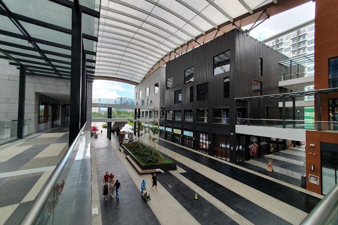 Commercial Space for Lease in Diosdado Macapagal Blvd, Tambo, Parañaque ...